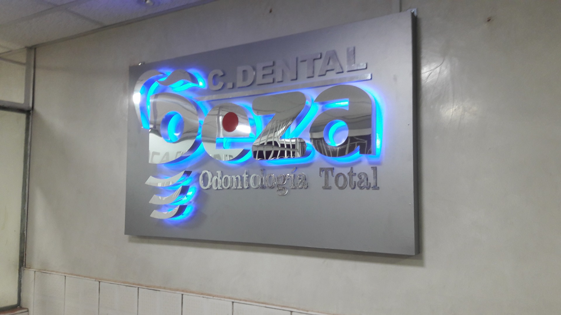 Letreros publicitarios :: FoxPublic